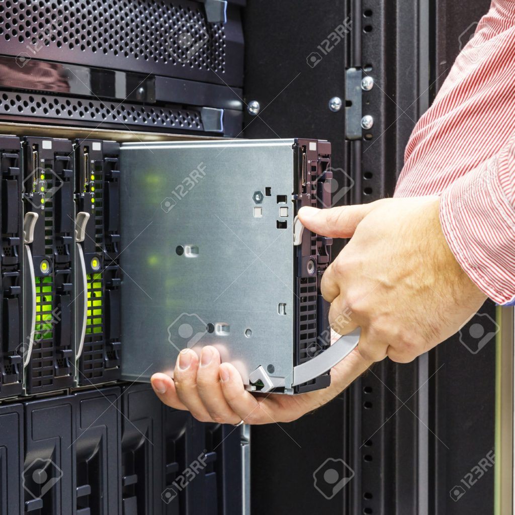 O que é servidor blade? - Cloud Computing Brasil